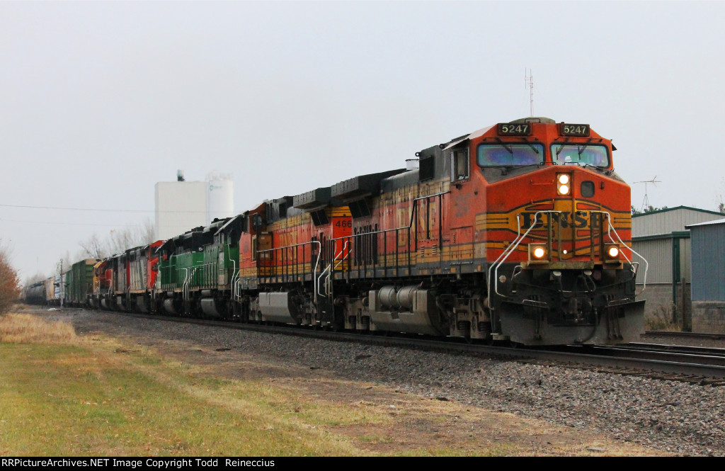 BNSF 5247
